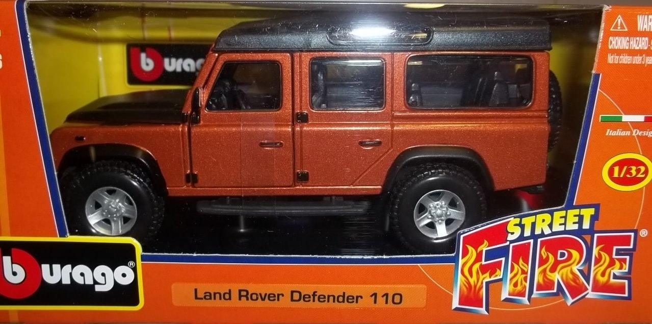 Автомодель Bburago Land Rover Defender 110 White, Orange Metallic 1:32 ...